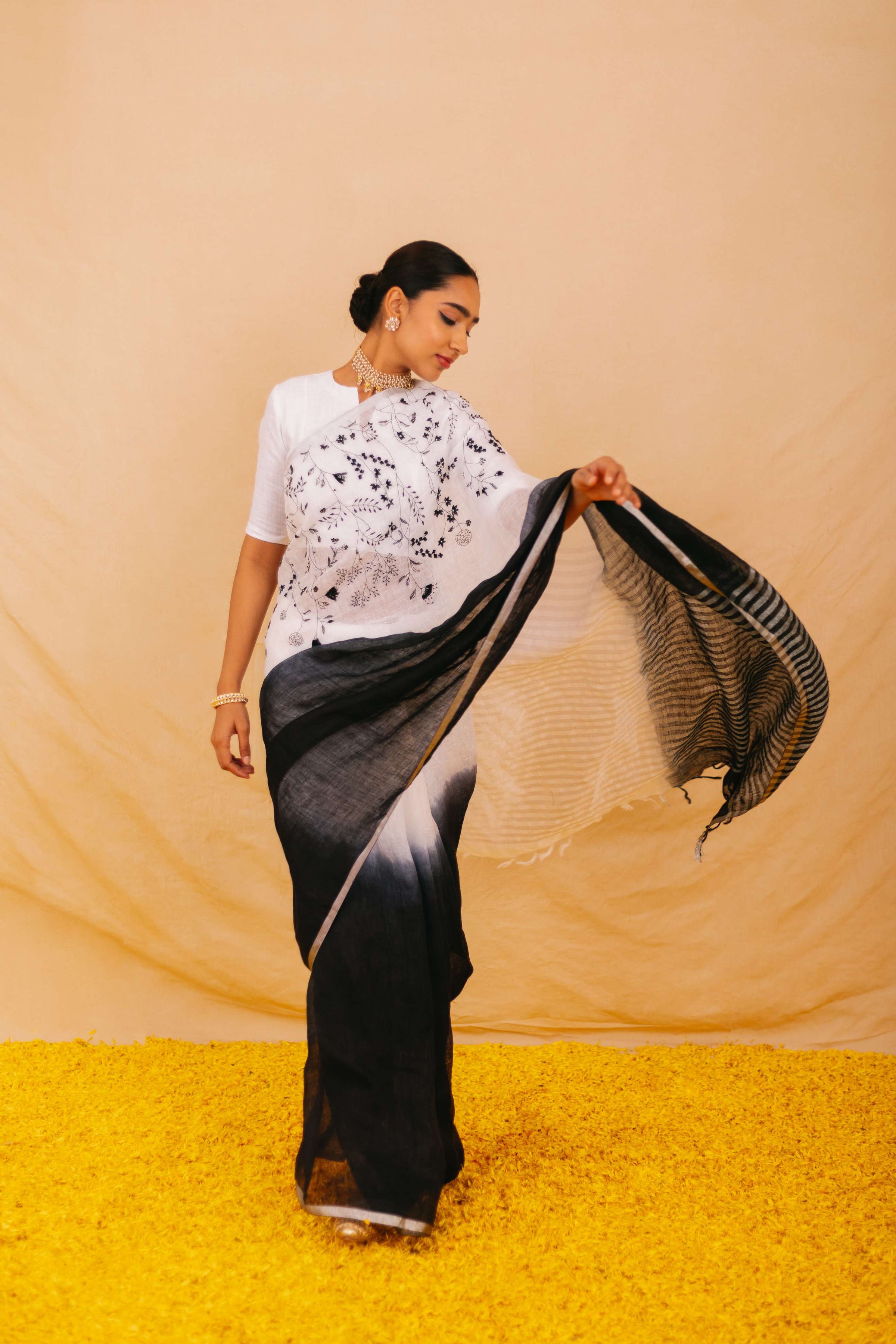 Bhavni Linen Sari